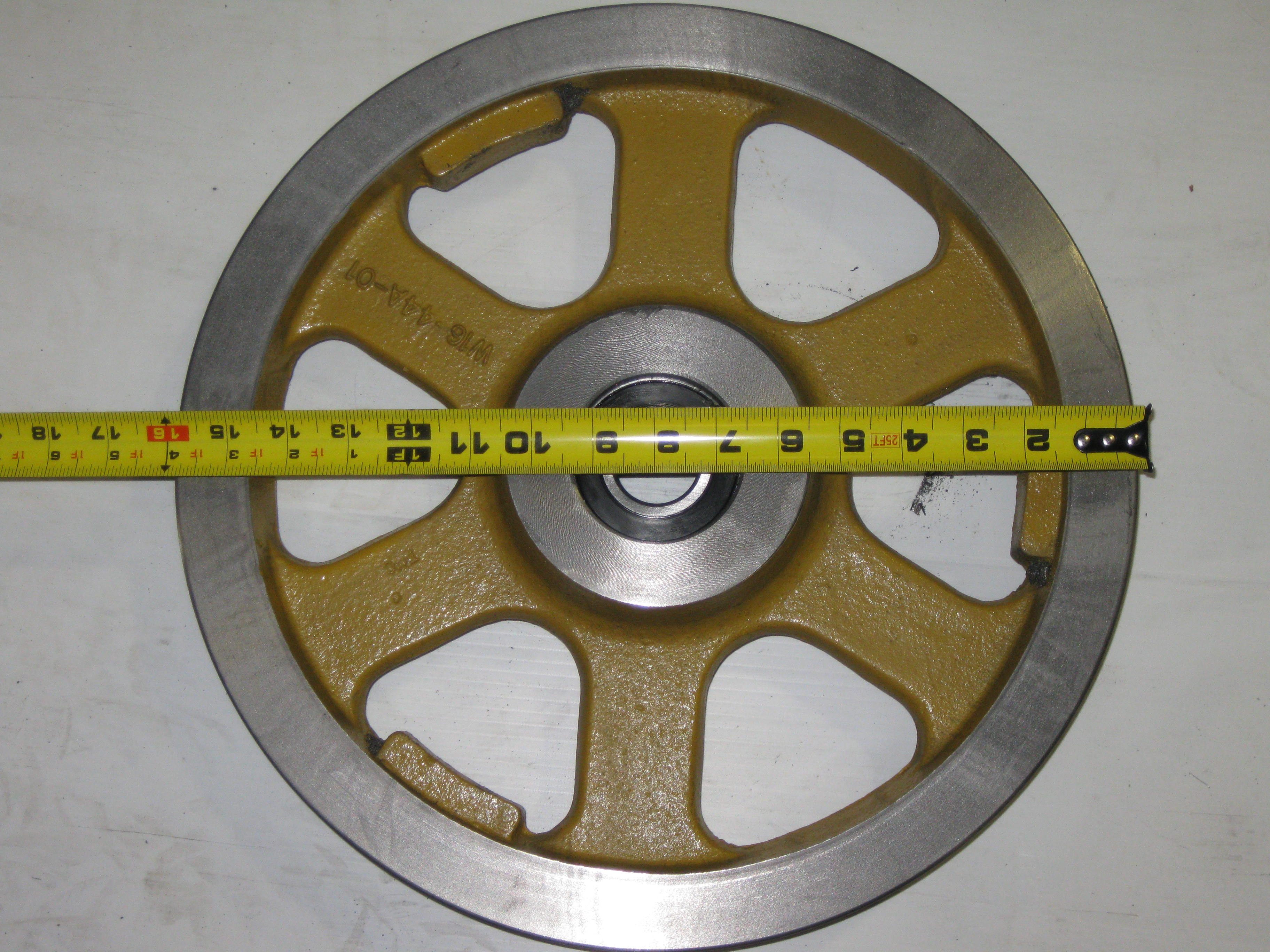 ASSEMBLY WHEEL IDLER H10SV** | Blumberg Machinery Co.